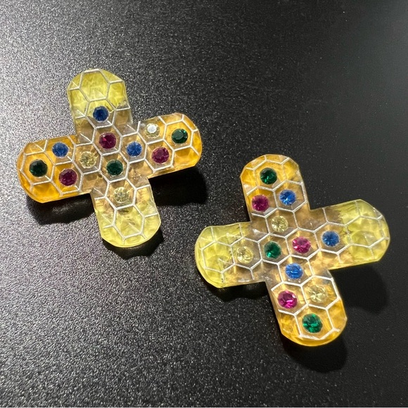 Jewelry | Vintage Plastic X Shaped Clip On Earrings Honeycomb Design ...